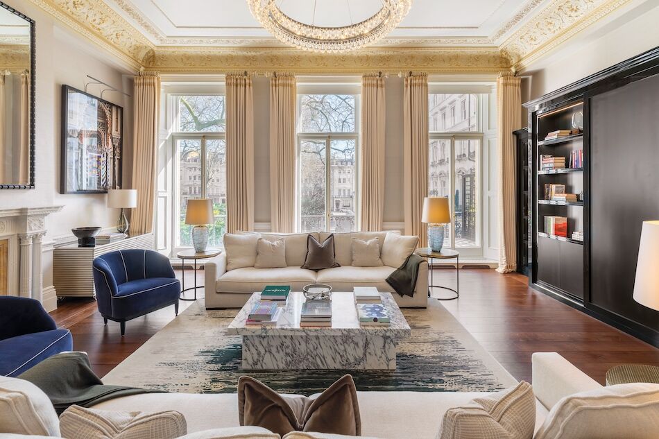 Historic Terrace Property in Ennismore Gardens - Enness